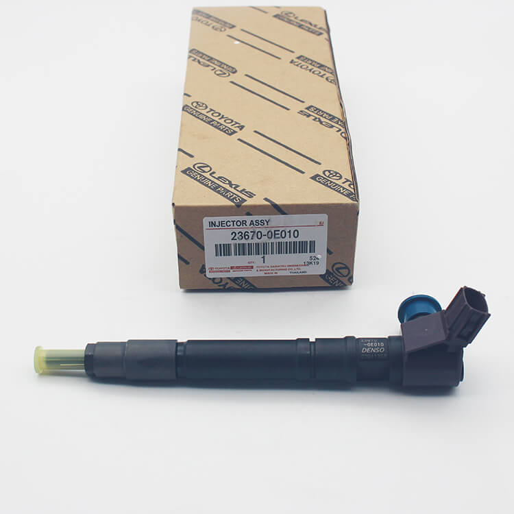 Common rail injector 23670-0E010 injector 23670-11010 for TOYOTA LAND